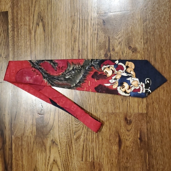 Disney | Accessories | Mens Mickey Minnie Mouse Christmas Print Tie ...